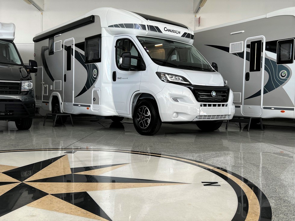 SanRocco - CAMPER - CHAUSSON - CHAUSSON 640 TITANIUM VIP CAMPER